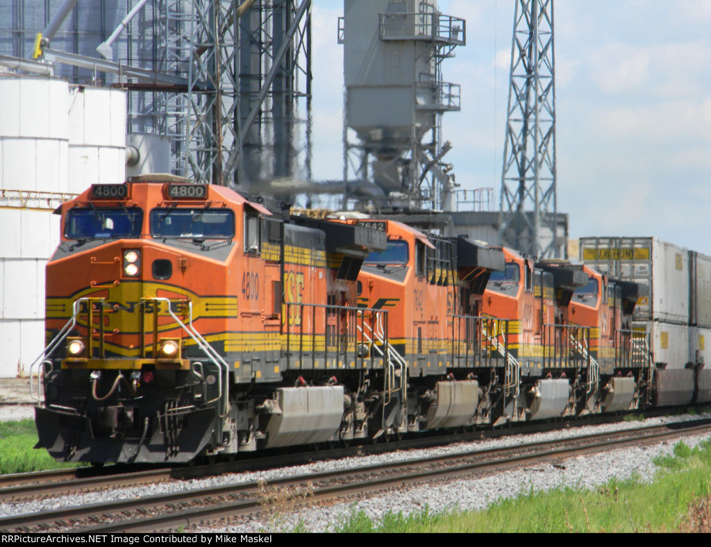 BNSF 4800